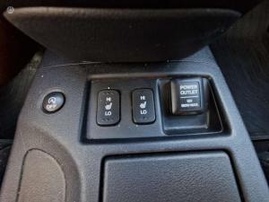 Black Honda CR-V 2014 in Kaunas, with an engine capacity of 2.20 L and mileage of 255 thousand km for 8500 €, photo 19 on AUTOMOTO.COM.LV