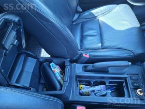 Black Honda CR-V 2014 in Daugavpils, with an engine capacity of 2.20 L and mileage of 307 thousand km for 9000 €, photo 10 on AUTOMOTO.COM.LV