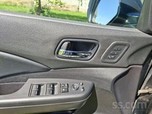 Black Honda CR-V 2014 in Daugavpils, with an engine capacity of 2.20 L and mileage of 307 thousand km for 9000 €, photo 14 on AUTOMOTO.COM.LV