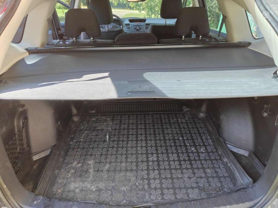 Black Honda CR-V 2014 in Panevezys, with an engine capacity of 1.60 L and mileage of 164 thousand km for 8299 €, photo 13 on AUTOMOTO.COM.LV