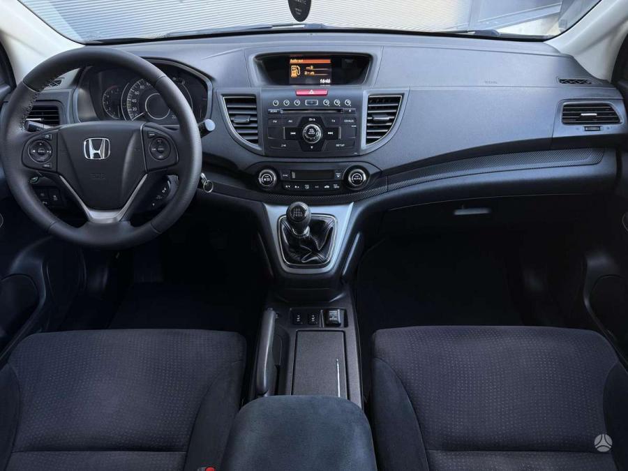 Black Honda CR-V 2014 in Siauliai, with an engine capacity of 2.20 L and mileage of 225 thousand km for 11999 €, photo 20 on AUTOMOTO.COM.LV