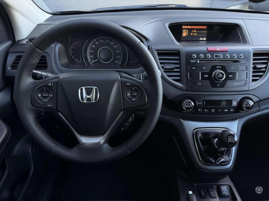 Black Honda CR-V 2014 in Siauliai, with an engine capacity of 2.20 L and mileage of 225 thousand km for 11999 €, photo 22 on AUTOMOTO.COM.LV