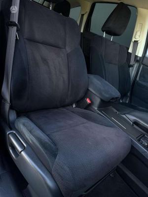 Black Honda CR-V 2014 in Siauliai, with an engine capacity of 2.20 L and mileage of 225 thousand km for 11999 €, photo 25 on AUTOMOTO.COM.LV