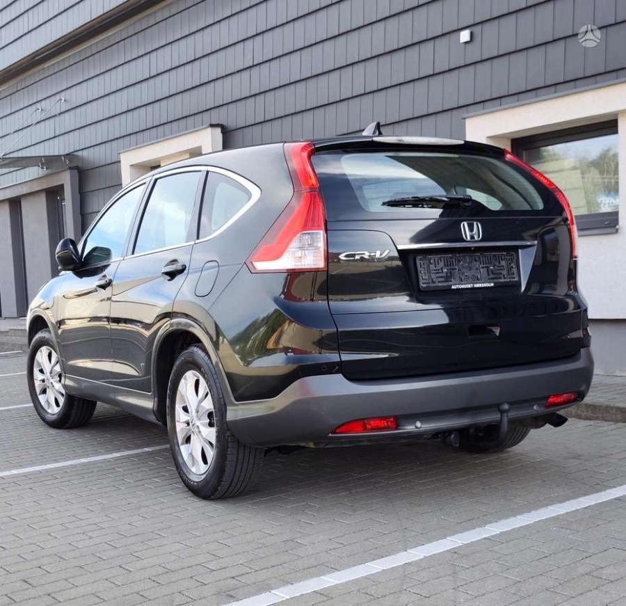 Melns Honda CR-V 2014 Kauņa, ar dzinēja tilpumu 1.60 L un nobraukumu 216 tūkst. km par 6900 €, foto 3 vietnē AUTOMOTO.COM.LV