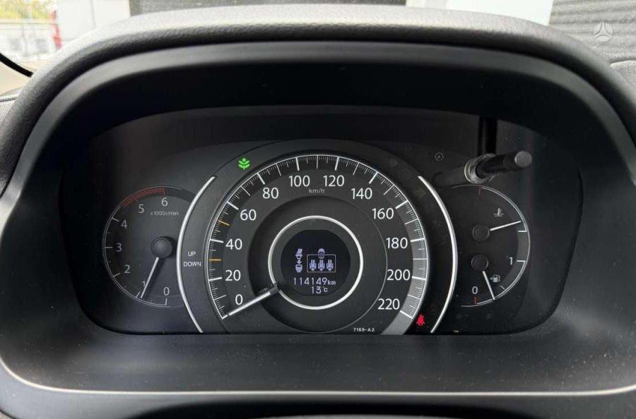 Black Honda CR-V 2014 in Vilnius, with an engine capacity of 1.60 L and mileage of 114 thousand km for 12999 €, photo 18 on AUTOMOTO.COM.LV