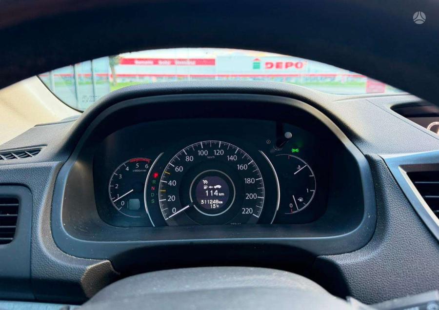 Black Honda CR-V 2014 in Vilnius, with an engine capacity of 2.20 L and mileage of 311 thousand km for 7400 €, photo 17 on AUTOMOTO.COM.LV