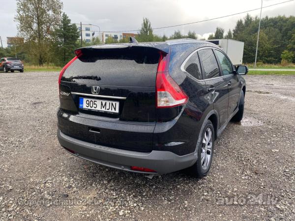 Black Honda CR-V 2014 in Tallinn, with an engine capacity of 2.00 L and mileage of 222 thousand km for 13800 €, photo 4 on AUTOMOTO.COM.LV