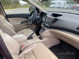 Melns Honda CR-V 2014 Tallina, ar dzinēja tilpumu 2.00 L un nobraukumu 222 tūkst. km par 13800 €, foto 8 vietnē AUTOMOTO.COM.LV