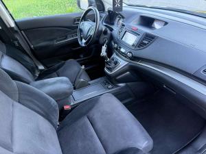Black Honda CR-V 2014 in Ukmerge, with an engine capacity of 2.20 L and mileage of 345 thousand km for 7000 €, photo 11 on AUTOMOTO.COM.LV