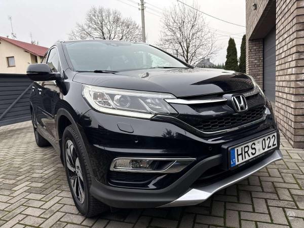 Melns Honda CR-V 2015 Kauņa, ar dzinēja tilpumu 2.00 L un nobraukumu 160 tūkst. km par 17950 €, foto 1 vietnē AUTOMOTO.COM.LV
