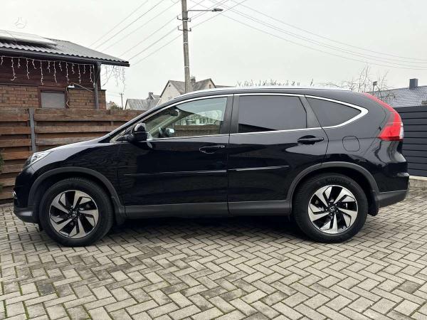 Melns Honda CR-V 2015 Kauņa, ar dzinēja tilpumu 2.00 L un nobraukumu 160 tūkst. km par 17950 €, foto 4 vietnē AUTOMOTO.COM.LV