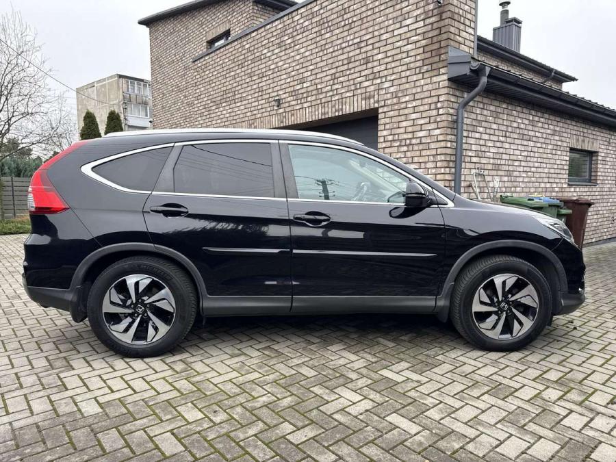 Black Honda CR-V 2015 in Kaunas, with an engine capacity of 2.00 L and mileage of 160 thousand km for 17950 €, photo 6 on AUTOMOTO.COM.LV