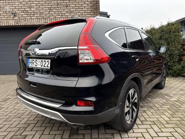Melns Honda CR-V 2015 Kauņa, ar dzinēja tilpumu 2.00 L un nobraukumu 160 tūkst. km par 17950 €, foto 7 vietnē AUTOMOTO.COM.LV