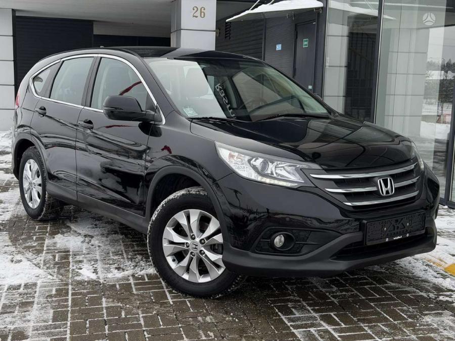 Black Honda CR-V 2015 in Vilnius, with an engine capacity of 1.60 L and mileage of 188 thousand km for 11555 €, photo 8 on AUTOMOTO.COM.LV