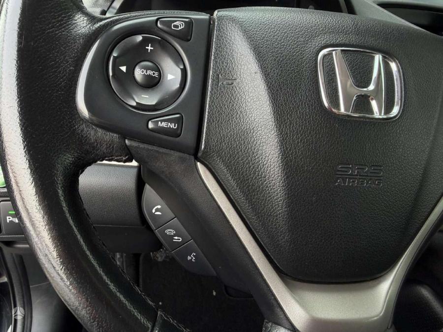 Black Honda CR-V 2015 in Vilnius, with an engine capacity of 1.60 L and mileage of 188 thousand km for 11555 €, photo 14 on AUTOMOTO.COM.LV