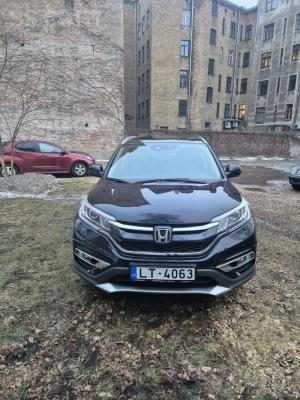 Черный Хонда СРВ 2015 в Рига, объемом двигателя 2.00 л и пробегом 135 тыс. км за 14700 €, фото 5 на AUTOMOTO.COM.LV