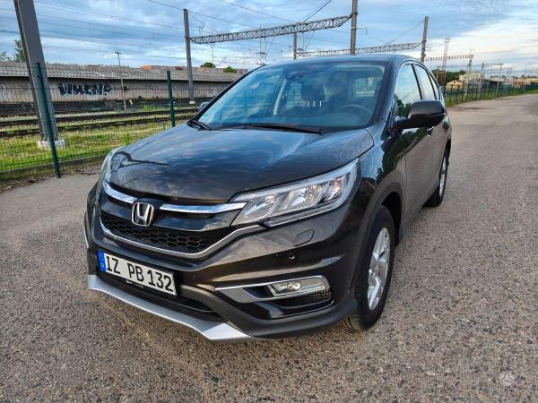 Melns Honda CR-V 2015 Šauļi, ar dzinēja tilpumu 1.60 L un nobraukumu 136 tūkst. km par 13500 €, foto 1 vietnē AUTOMOTO.COM.LV