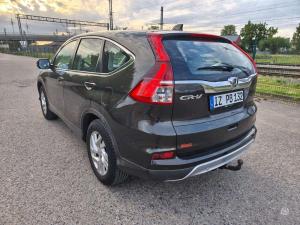 Melns Honda CR-V 2015 Šauļi, ar dzinēja tilpumu 1.60 L un nobraukumu 136 tūkst. km par 13500 €, foto 7 vietnē AUTOMOTO.COM.LV