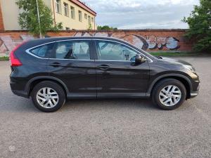 Melns Honda CR-V 2015 Šauļi, ar dzinēja tilpumu 1.60 L un nobraukumu 136 tūkst. km par 13500 €, foto 8 vietnē AUTOMOTO.COM.LV