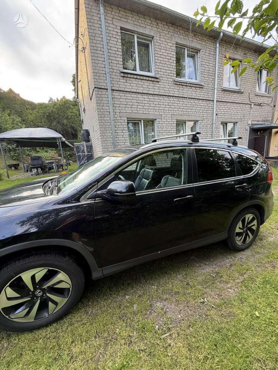 Melns Honda CR-V 2015 Viļņa, ar dzinēja tilpumu 2.00 L un nobraukumu 200 tūkst. km par 14499 €, foto 5 vietnē AUTOMOTO.COM.LV