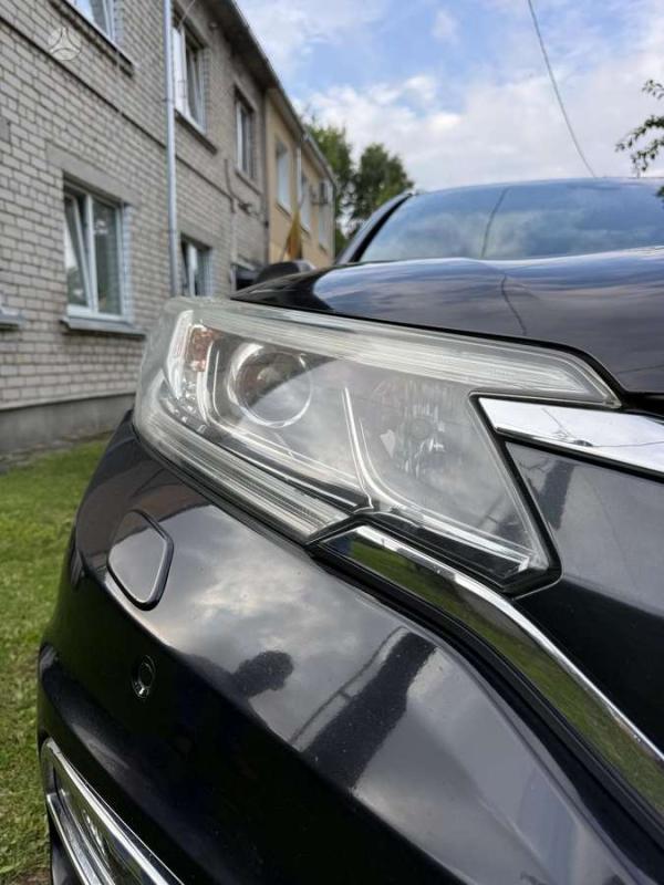 Black Honda CR-V 2015 in Vilnius, with an engine capacity of 2.00 L and mileage of 200 thousand km for 14499 €, photo 9 on AUTOMOTO.COM.LV