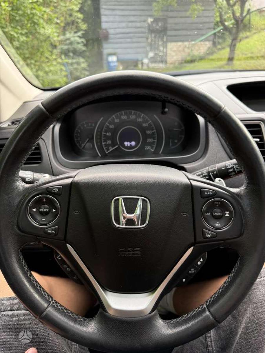 Melns Honda CR-V 2015 Viļņa, ar dzinēja tilpumu 2.00 L un nobraukumu 200 tūkst. km par 14499 €, foto 15 vietnē AUTOMOTO.COM.LV