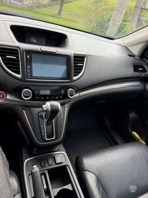Melns Honda CR-V 2015 Viļņa, ar dzinēja tilpumu 2.00 L un nobraukumu 200 tūkst. km par 14499 €, foto 18 vietnē AUTOMOTO.COM.LV