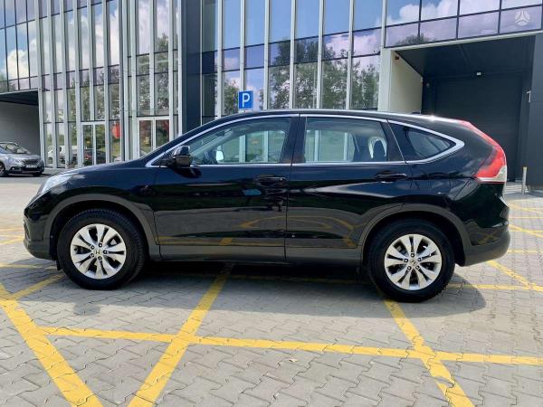 Melns Honda CR-V 2015 Viļņa, ar dzinēja tilpumu 1.60 L un nobraukumu 262 tūkst. km par 7950 €, foto 2 vietnē AUTOMOTO.COM.LV