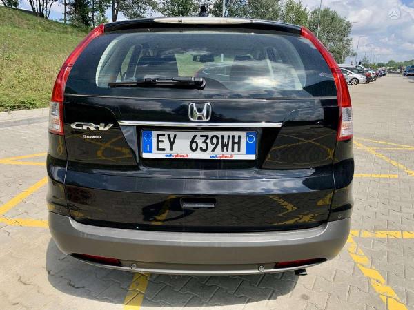 Melns Honda CR-V 2015 Viļņa, ar dzinēja tilpumu 1.60 L un nobraukumu 262 tūkst. km par 7950 €, foto 4 vietnē AUTOMOTO.COM.LV