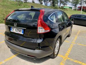Black Honda CR-V 2015 in Vilnius, with an engine capacity of 1.60 L and mileage of 262 thousand km for 7950 €, photo 6 on AUTOMOTO.COM.LV