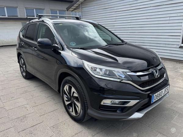 Melns Honda CR-V 2015 Viļņa, ar dzinēja tilpumu 1.60 L un nobraukumu 240 tūkst. km par 10000 €, foto 3 vietnē AUTOMOTO.COM.LV