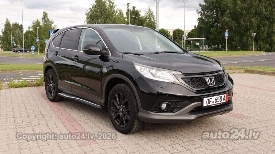 Black Honda CR-V 2015 in Tartu, with an engine capacity of 1.60 L and mileage of 136 thousand km for 13990 €, photo 6 on AUTOMOTO.COM.LV
