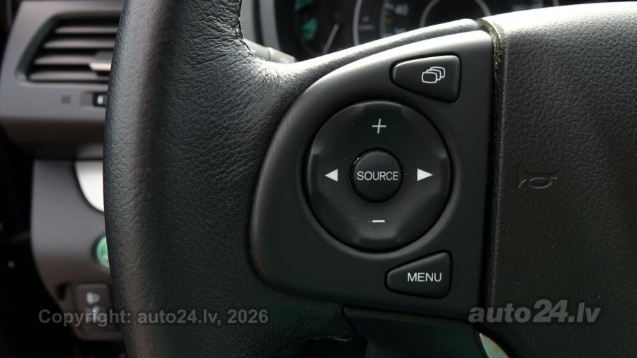 Black Honda CR-V 2015 in Tartu, with an engine capacity of 1.60 L and mileage of 136 thousand km for 13990 €, photo 21 on AUTOMOTO.COM.LV