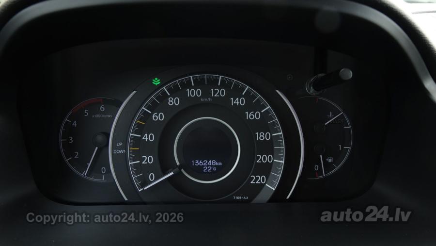 Black Honda CR-V 2015 in Tartu, with an engine capacity of 1.60 L and mileage of 136 thousand km for 13990 €, photo 23 on AUTOMOTO.COM.LV
