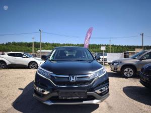 Black Honda CR-V 2015 in Vilnius, with an engine capacity of 2.00 L and mileage of 177 thousand km for 14650 €, photo 3 on AUTOMOTO.COM.LV