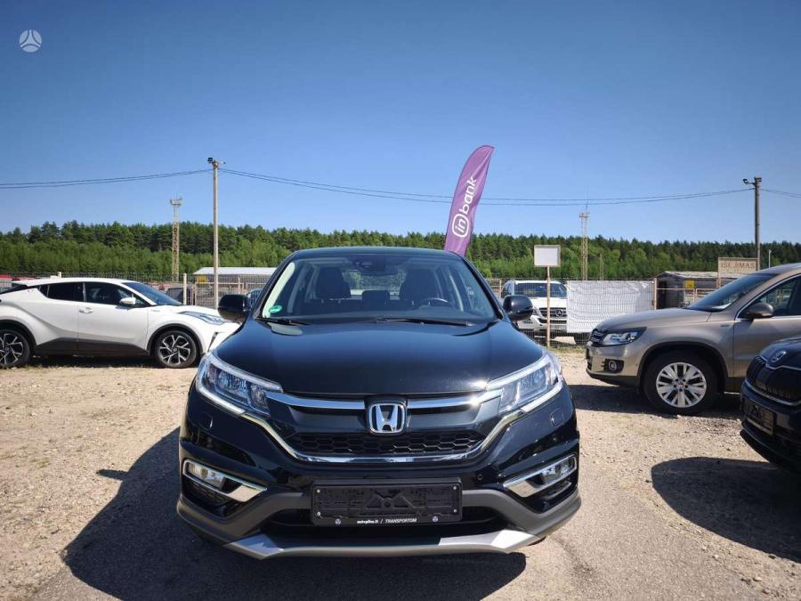 Black Honda CR-V 2015 in Vilnius, with an engine capacity of 2.00 L and mileage of 177 thousand km for 14650 €, photo 3 on AUTOMOTO.COM.LV