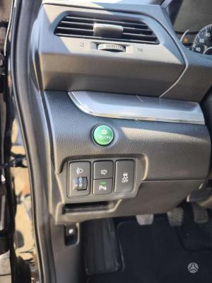 Black Honda CR-V 2015 in Vilnius, with an engine capacity of 2.00 L and mileage of 177 thousand km for 14650 €, photo 15 on AUTOMOTO.COM.LV