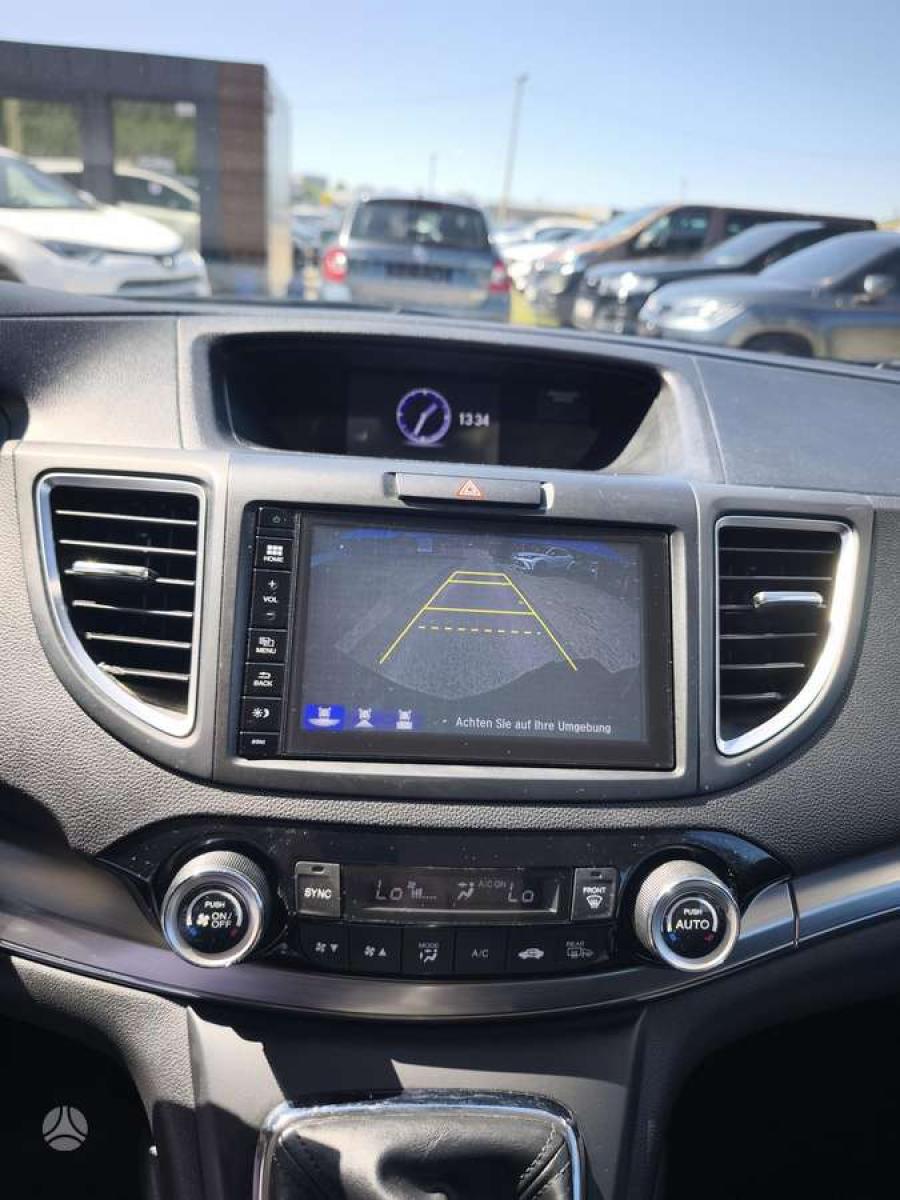 Black Honda CR-V 2015 in Vilnius, with an engine capacity of 2.00 L and mileage of 177 thousand km for 14650 €, photo 19 on AUTOMOTO.COM.LV
