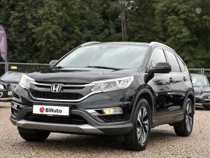 Black Honda CR-V 2015 in Utena, with an engine capacity of 1.60 L and mileage of 248 thousand km for 10900 €, photo 2 on AUTOMOTO.COM.LV