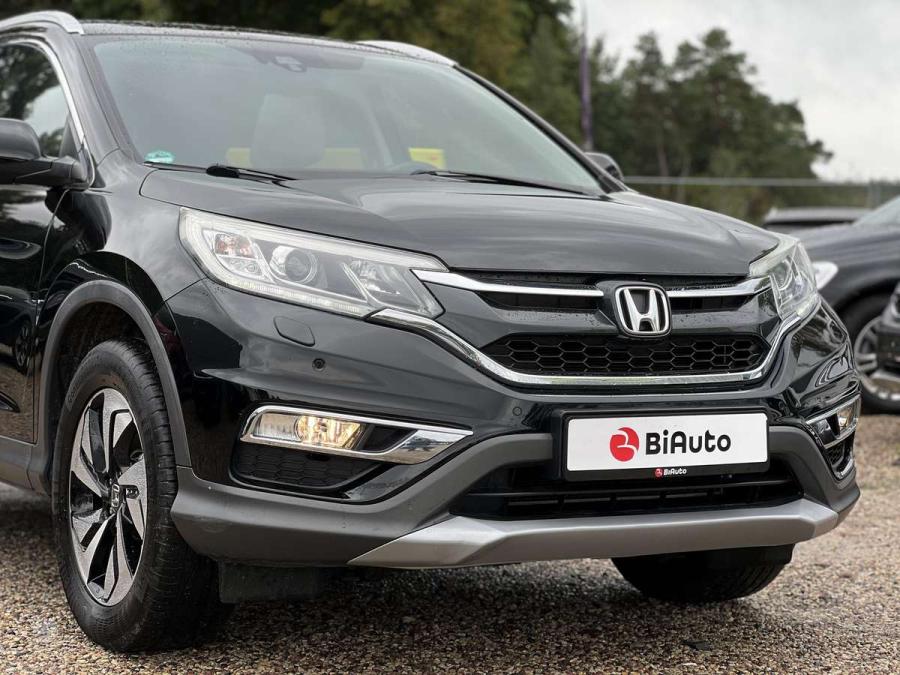 Black Honda CR-V 2015 in Utena, with an engine capacity of 1.60 L and mileage of 248 thousand km for 10900 €, photo 28 on AUTOMOTO.COM.LV