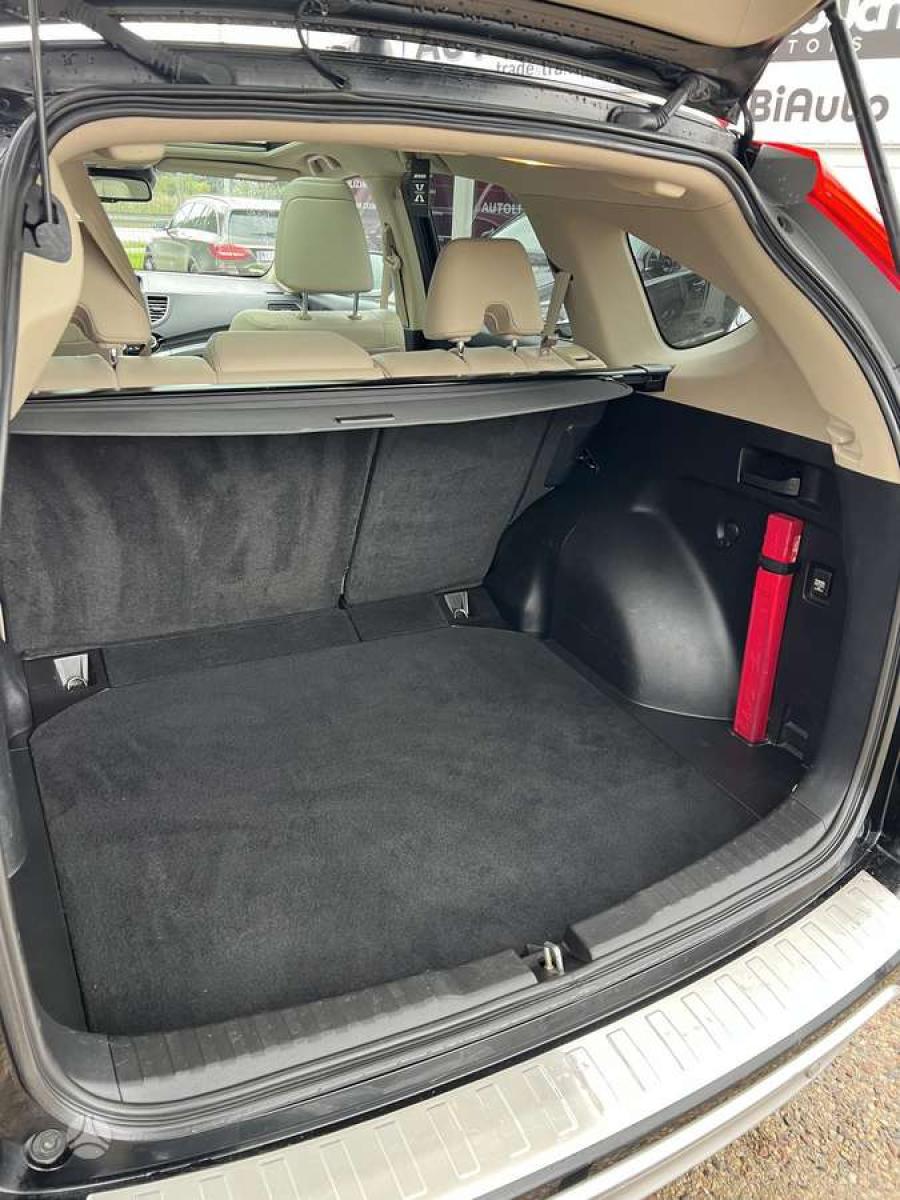 Black Honda CR-V 2015 in Utena, with an engine capacity of 1.60 L and mileage of 248 thousand km for 10900 €, photo 53 on AUTOMOTO.COM.LV
