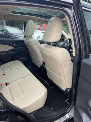 Black Honda CR-V 2015 in Utena, with an engine capacity of 1.60 L and mileage of 248 thousand km for 10900 €, photo 55 on AUTOMOTO.COM.LV