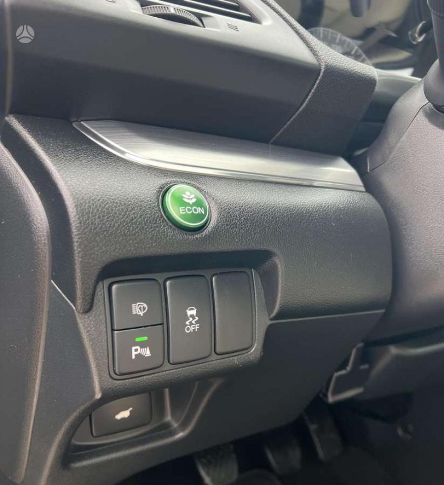 Black Honda CR-V 2015 in Utena, with an engine capacity of 1.60 L and mileage of 248 thousand km for 10900 €, photo 71 on AUTOMOTO.COM.LV