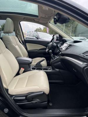 Black Honda CR-V 2015 in Utena, with an engine capacity of 1.60 L and mileage of 248 thousand km for 10900 €, photo 77 on AUTOMOTO.COM.LV