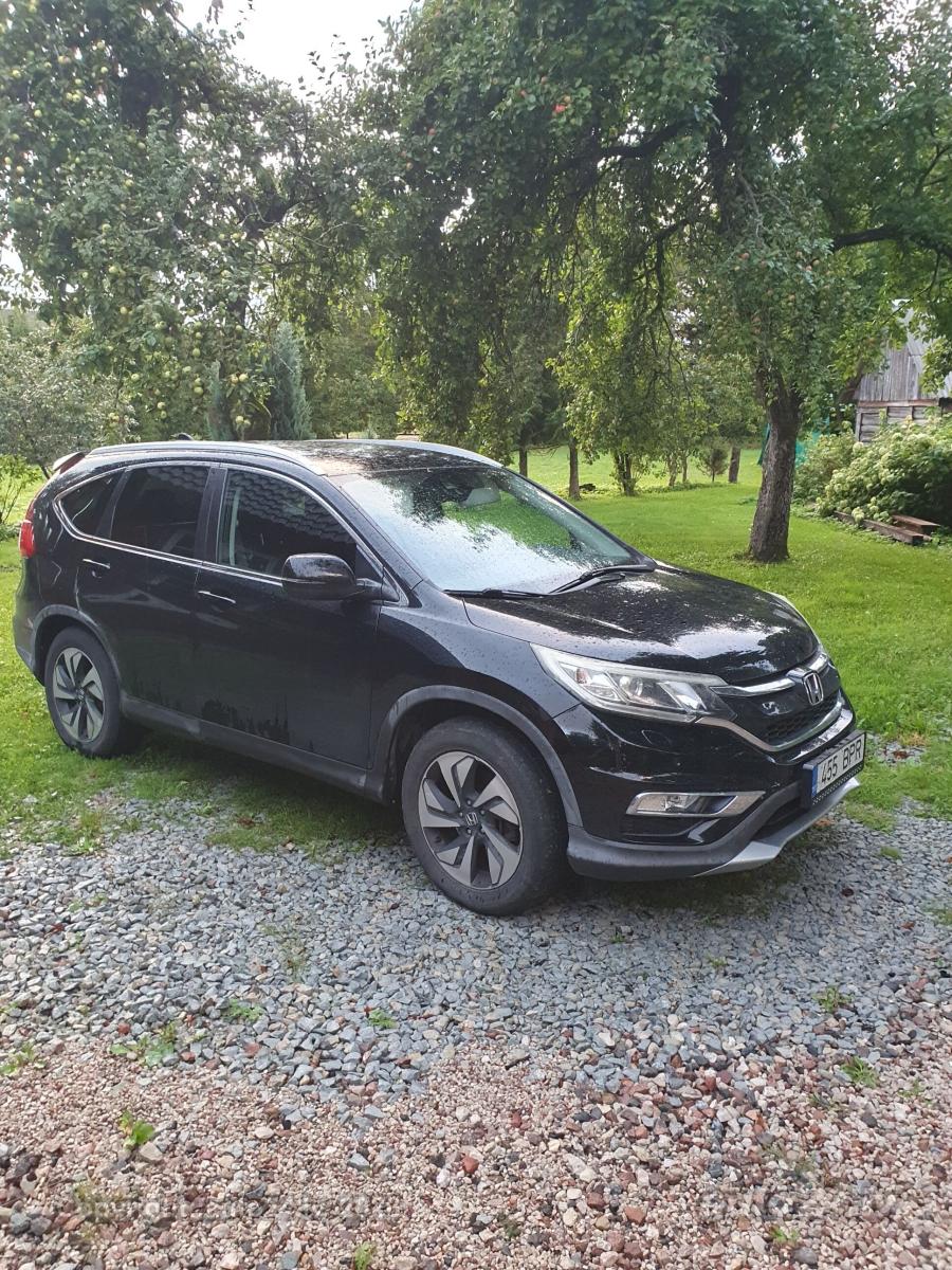 Melns Honda CR-V 2015 Kuresāre, ar dzinēja tilpumu 1.60 L un nobraukumu 210 tūkst. km par 13300 €, foto 3 vietnē AUTOMOTO.COM.LV