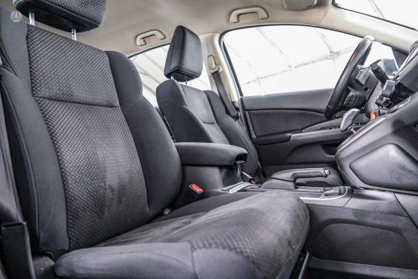 Black Honda CR-V 2016 in Kaunas, with an engine capacity of 1.60 L and mileage of 0 thousand km for 16390 €, photo 11 on AUTOMOTO.COM.LV