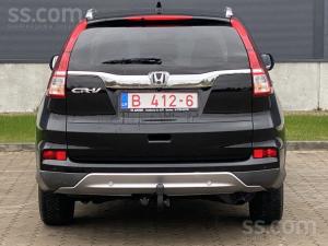 Black Honda CR-V 2016 in Riga, with an engine capacity of 1.60 L and mileage of 0 thousand km for 12990 €, photo 6 on AUTOMOTO.COM.LV