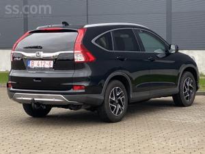Black Honda CR-V 2016 in Riga, with an engine capacity of 1.60 L and mileage of 0 thousand km for 12990 €, photo 7 on AUTOMOTO.COM.LV