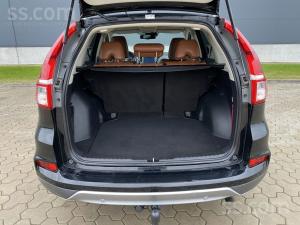 Black Honda CR-V 2016 in Riga, with an engine capacity of 1.60 L and mileage of 0 thousand km for 12990 €, photo 9 on AUTOMOTO.COM.LV