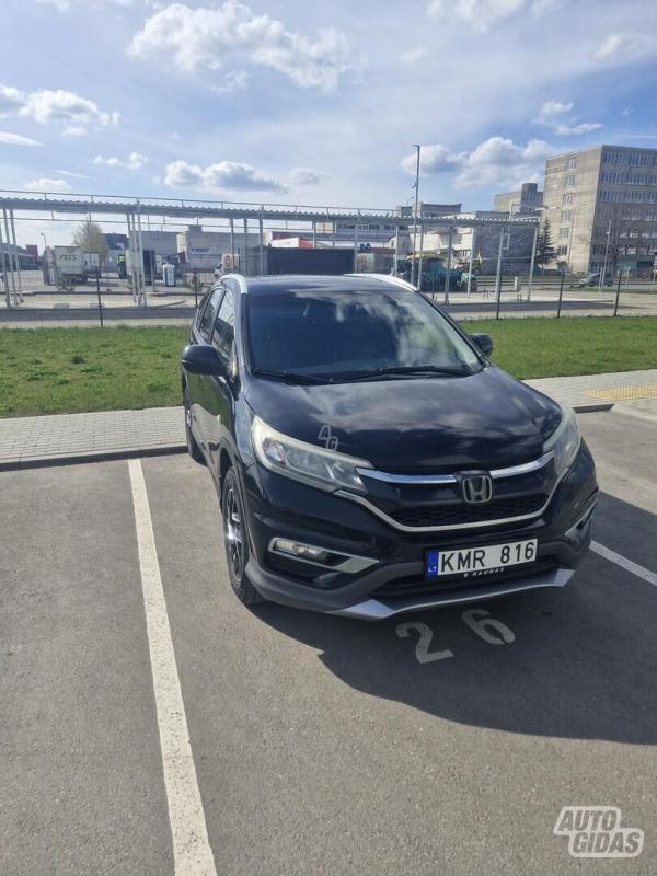 Melns Honda CR-V 2016 Kauņa, ar dzinēja tilpumu 2.40 L un nobraukumu 110 tūkst. km par 12000 €, foto 8 vietnē AUTOMOTO.COM.LV